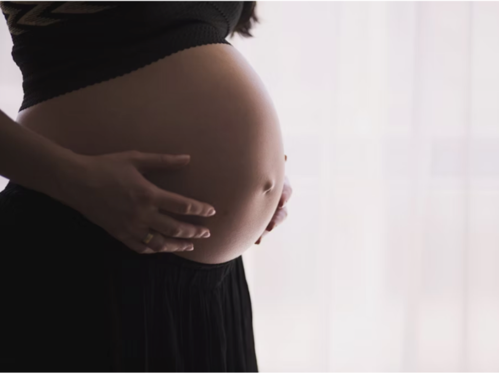 ¿Es legal el vientre de alquiler en Colombia?| Legalia